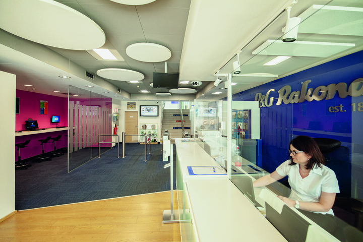 Rakona je jistota! Chceš udržovat a dohlížet na naše moderní výrobní ...